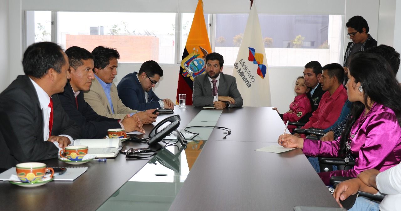 Se fortalece el diálogo con líderes parroquiales de Molleturo provincia ...